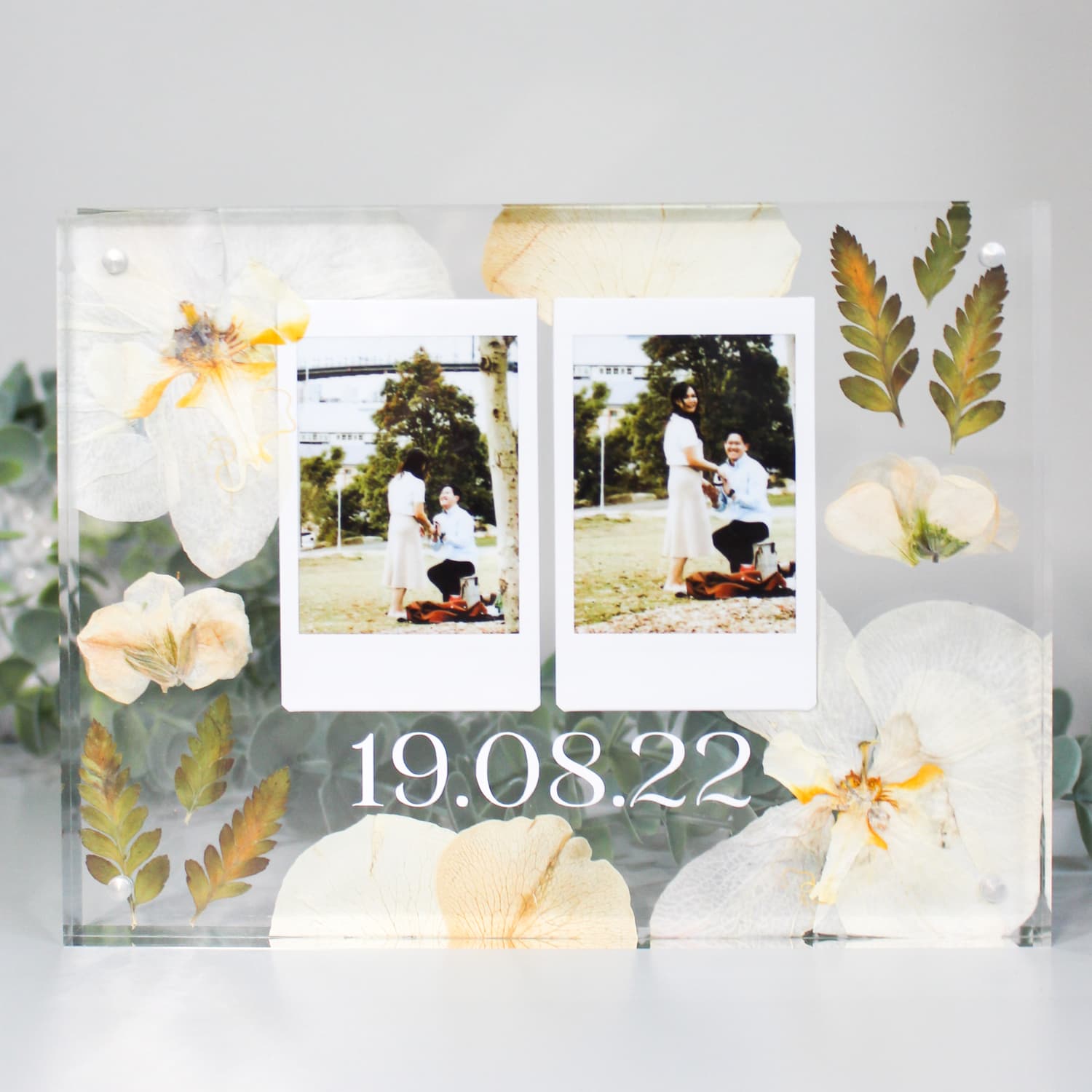 Personalised XL Polaroid Frame (Bouquet Preservation) | Empyrean The ...